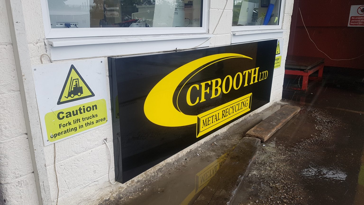 Illuminated Signs | LED Signage | Custom Neon Signs