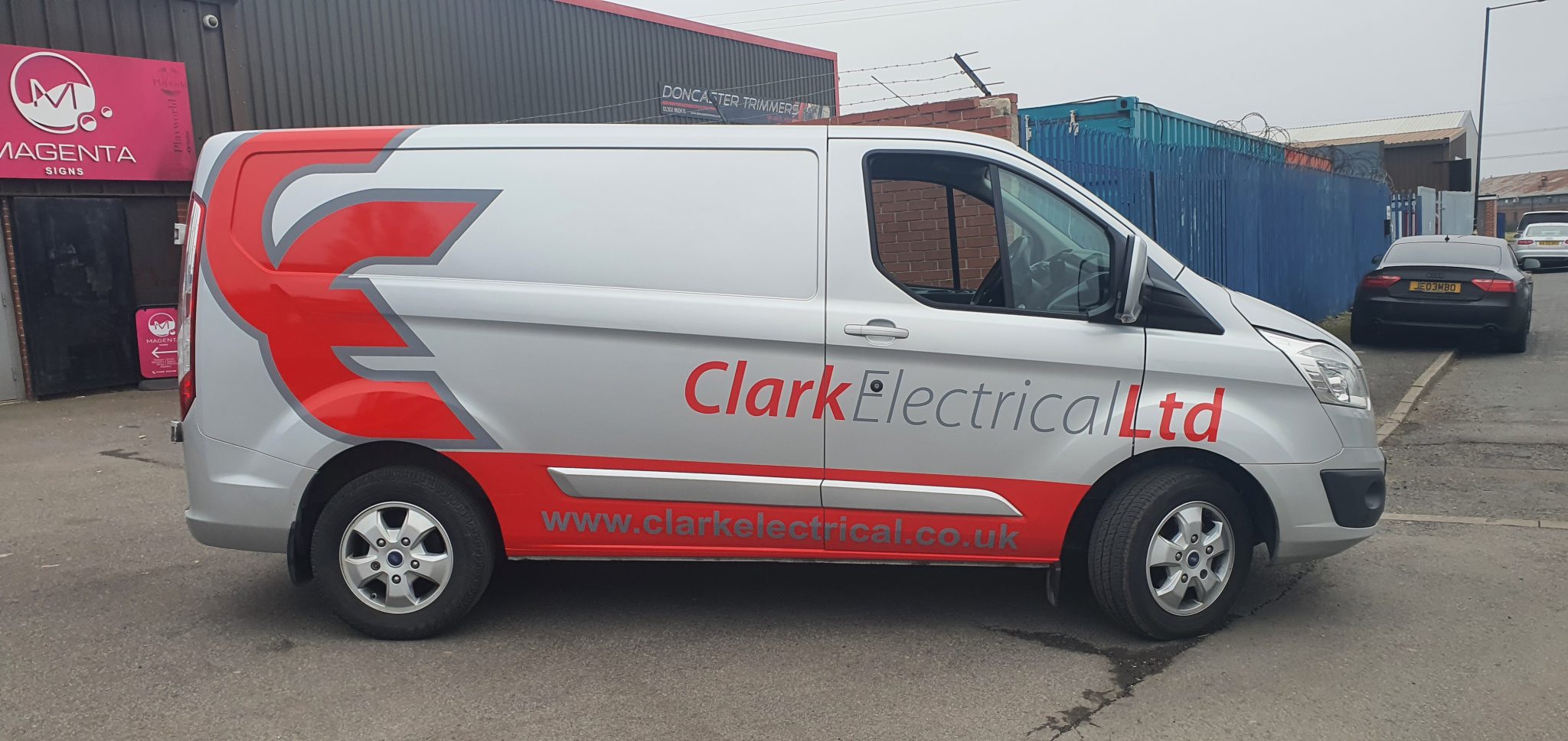 Essential Vehicle Graphics: Maximise Your Marketing Strategy
